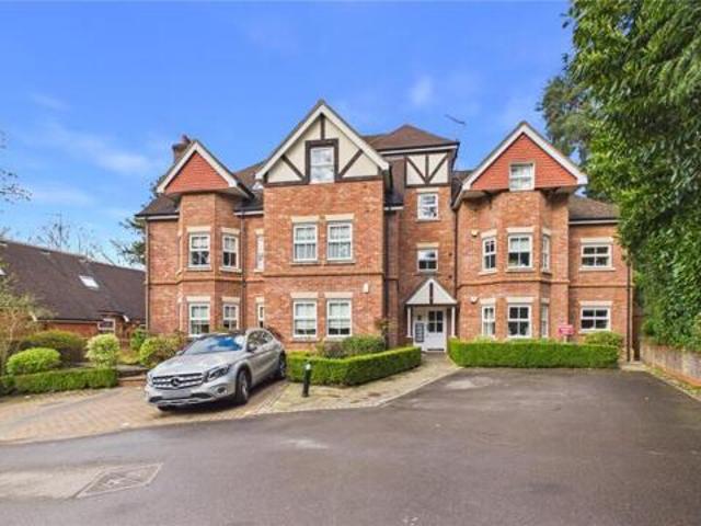 2 Bedroom Apartment Camberley Surrey 101100185