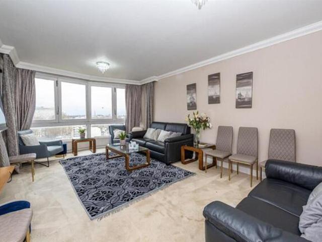 2 Bedroom Apartment Camden Greater London 100096557