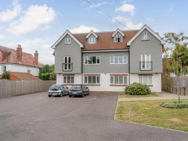 2 Bedroom Apartment Canterbury Kent 99029223