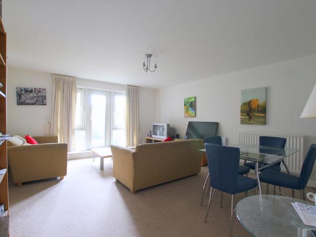 2 Bedroom Apartment, Carrington House, Montague Road, London SW19