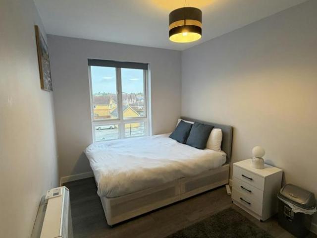 2 Bedroom Apartment Chafford Hundred Chafford Hundred LS102020295