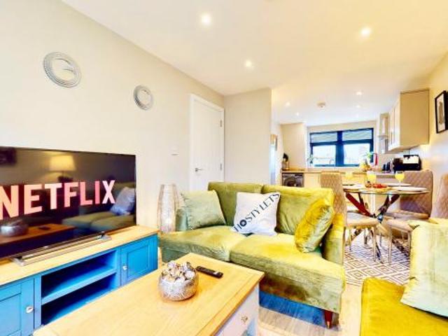 2 Bedroom Apartment Chatham Chatham 71309471