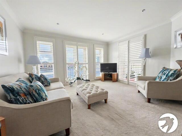 2 Bedroom Apartment Chatham Medway LS99926321