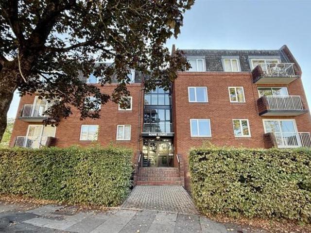 2 Bedroom Apartment Cheltenham Gloucestershire LS98834383