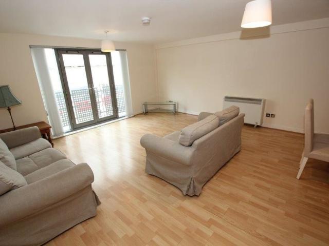 2 Bedroom APARTMENT, Chester