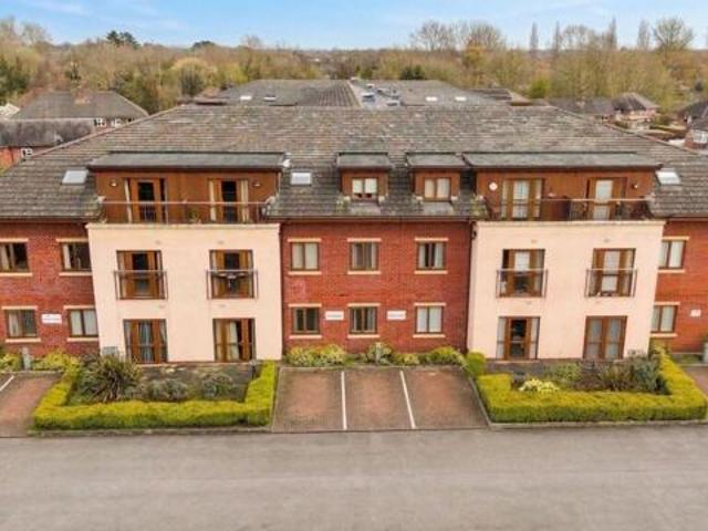 2 Bedroom Apartment Cheshire East Cheshire East 100987760