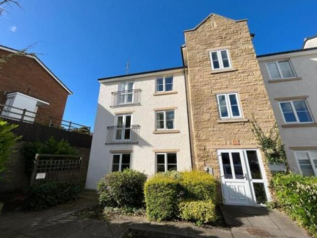 2 Bedroom Apartment Cockermouth Cumbria 99092322