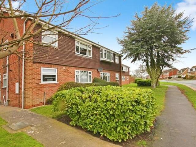 2 Bedroom Apartment Cottingham East Riding Of Yorkshire LS100366196