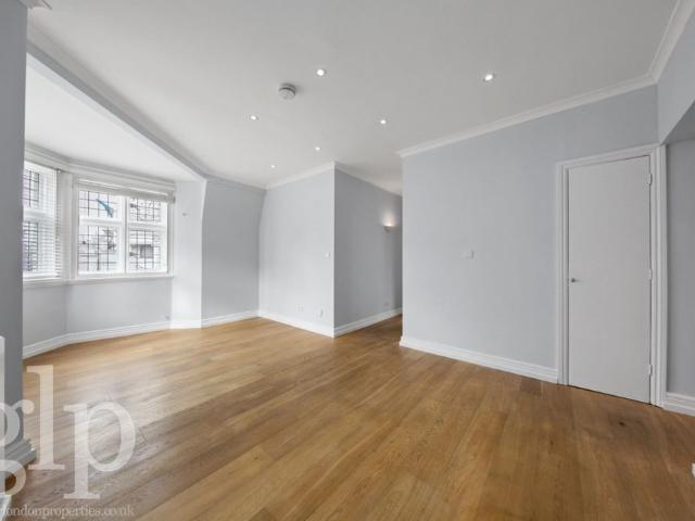 2 Bedroom Apartment, Coventry Street, Soho, W1D