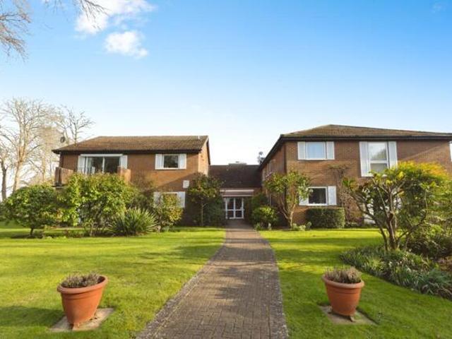 2 Bedroom Apartment Cranleigh Surrey 98765952