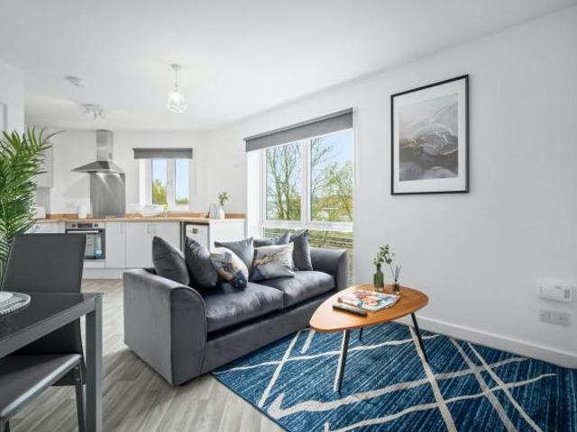 2 Bedroom Apartment Cradley Heath Cradley Heath 65947895
