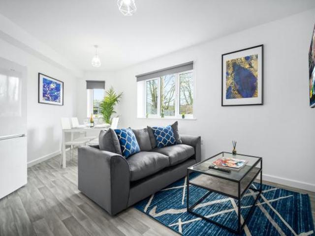 2 Bedroom Apartment Cradley Heath Cradley Heath 65901531