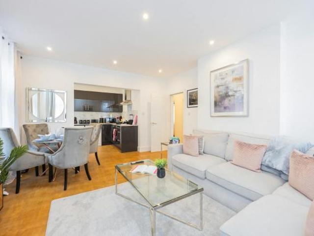 2 Bedroom Apartment Croydon Croydon 77270052