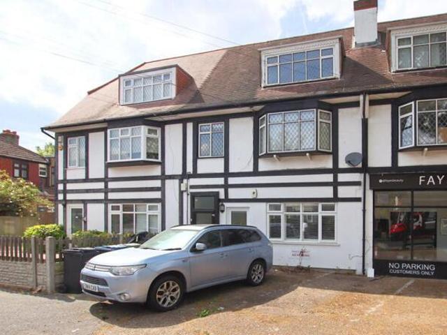 2 Bedroom Apartment Croydon Great London 101931790