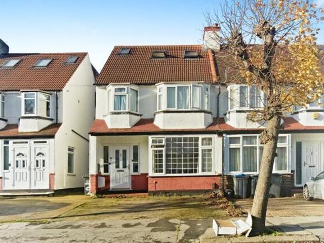 2 Bedroom Apartment Croydon Greater London LS98765699