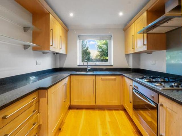 2 Bedroom Apartment Datchet Slough LS101200002