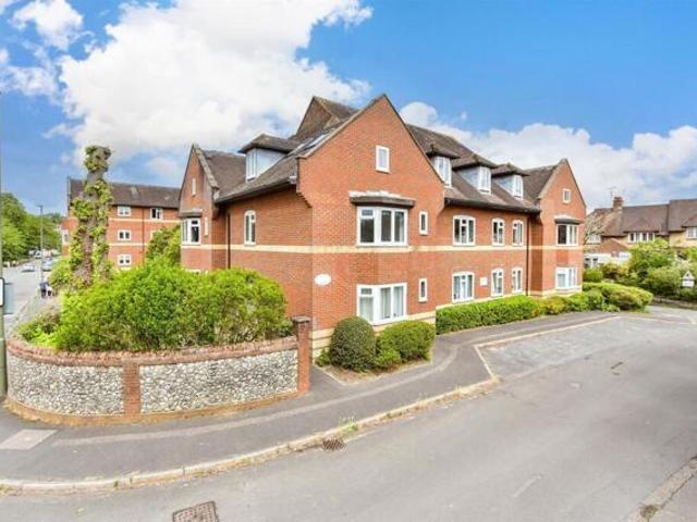 2 Bedroom Apartment Dorking Surrey 99054745