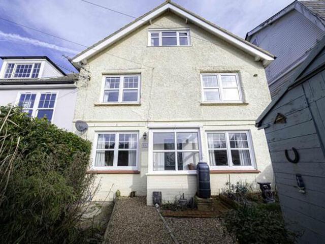 2 Bedroom Apartment Dover Kent 100578865