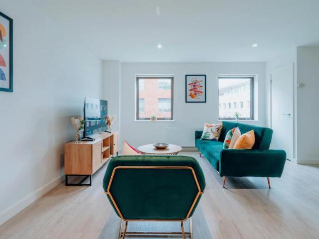2 Bedroom Apartment Exeter Exeter 102020586