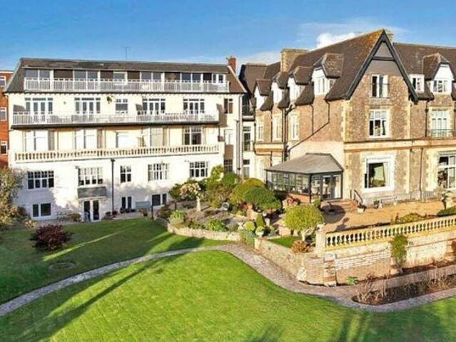 2 Bedroom Apartment Exmouth Devon 98386701