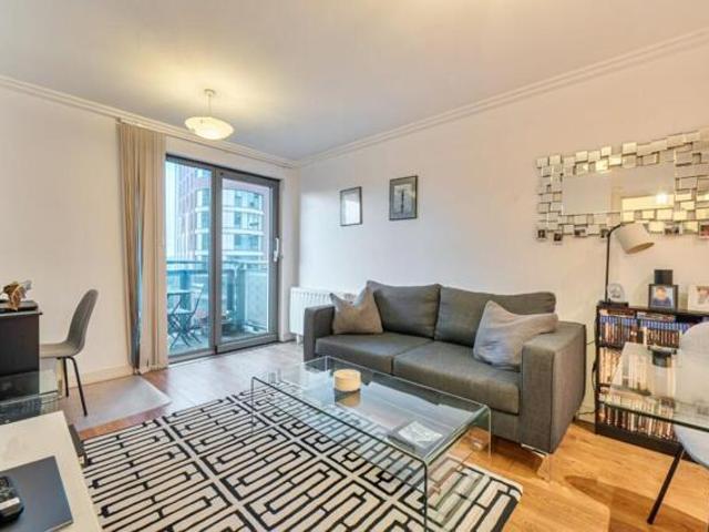 2 Bedroom Apartment Ealing Greater London LS100648697