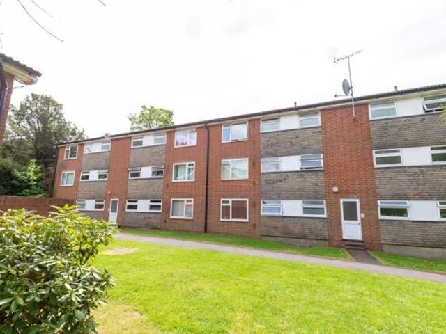 2 Bedroom Apartment East Grinstead West Sussex 101892121