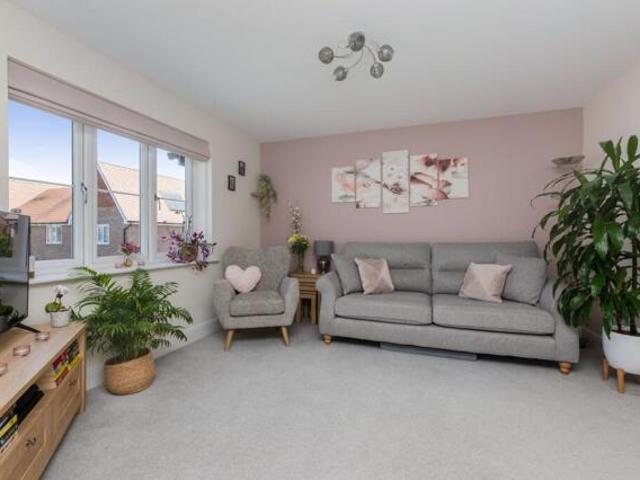 2 Bedroom Apartment East Sussex East Sussex LS101119405