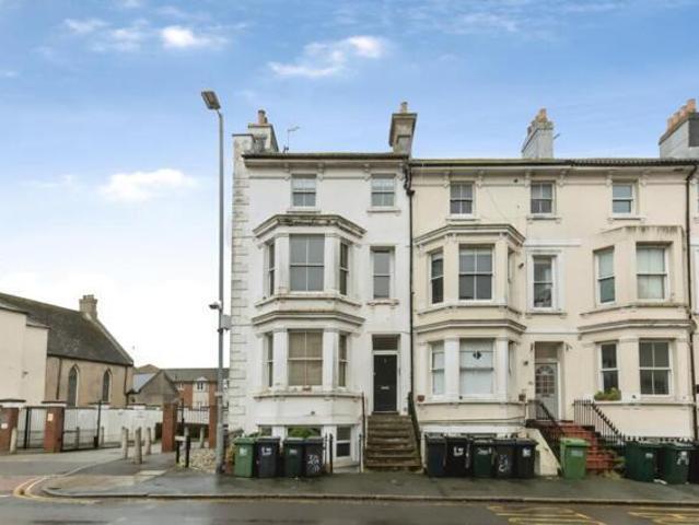 2 Bedroom Apartment Eastbourne East Sussex 100685246