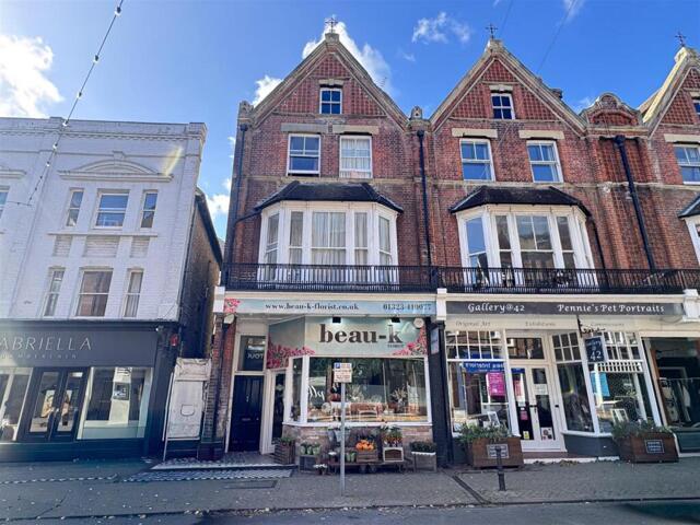 2 Bedroom Apartment Eastbourne East Sussex 99773571