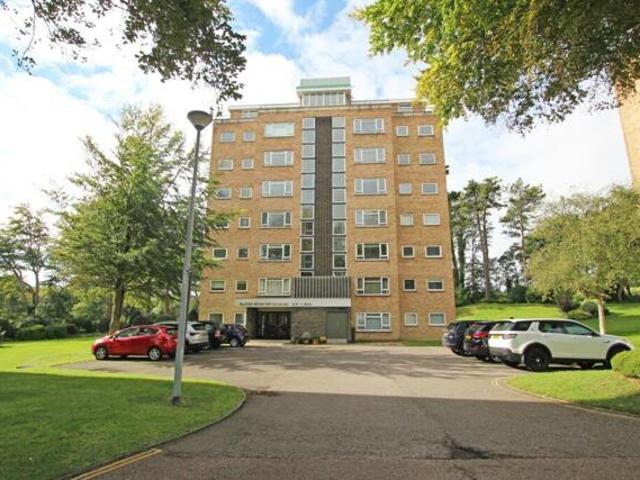 2 Bedroom Apartment Eastbourne East Sussex LS98404573