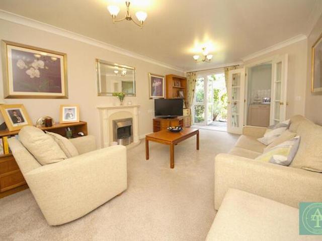 2 Bedroom Apartment Enfield Greater London 100096818