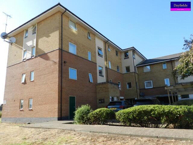 2 Bedroom Apartment Enfield Greater London 101168474