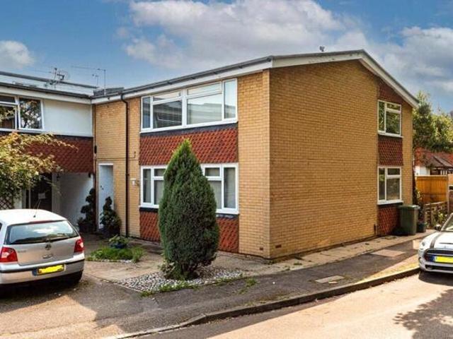2 Bedroom Apartment Epsom Surrey LS101199760