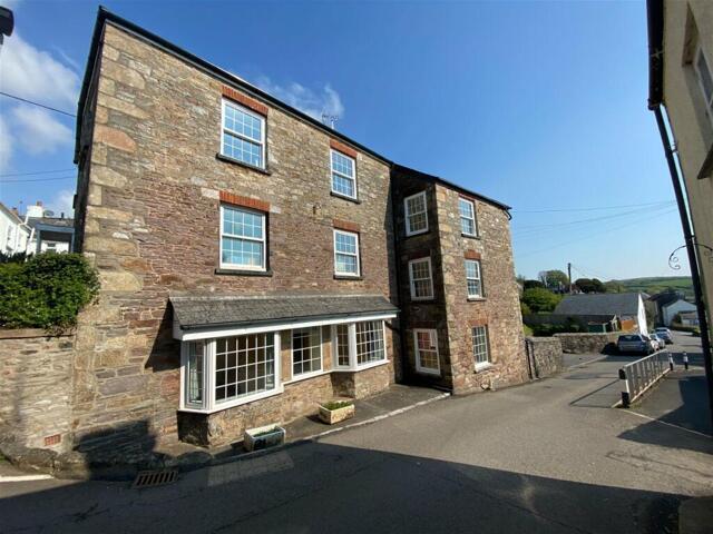 2 Bedroom Apartment Ermington Devon PL21 9LP 87339315