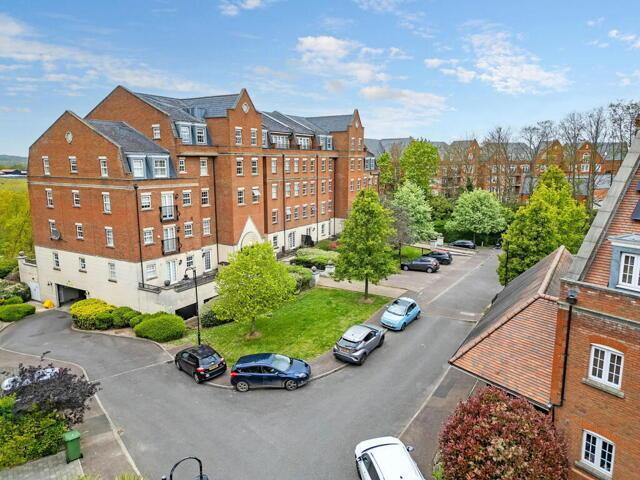 2 Bedroom Apartment Essex Essex LS100426010