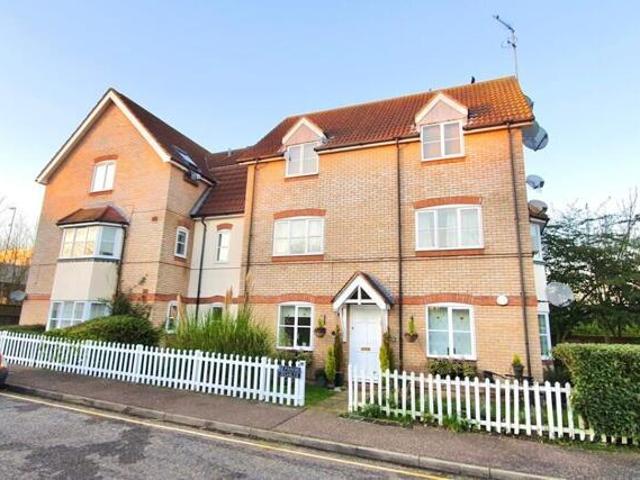 2 Bedroom Apartment Essex Essex LS98834275