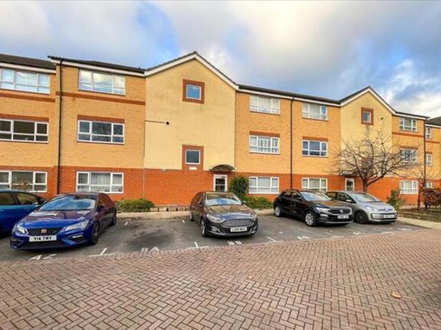 2 Bedroom Apartment Feltham Greater London LS99436616