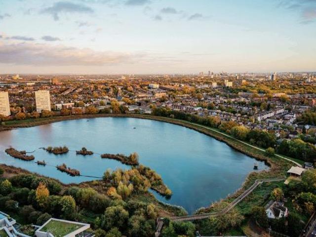 2 Bedroom Apartment Finsbury Park London LS96265541