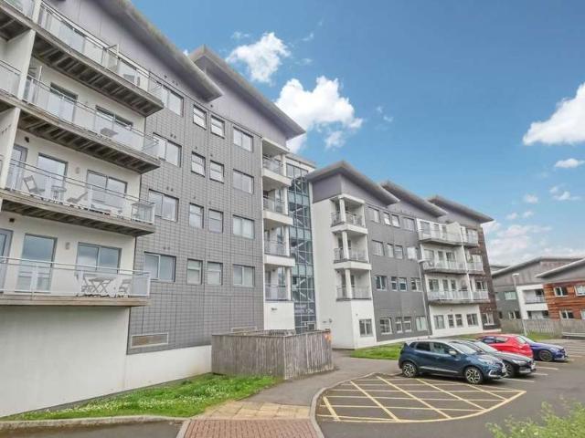 2 Bedroom Apartment Flat
