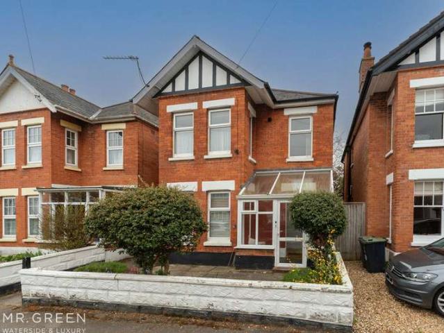 2 Bedroom Apartment Flat