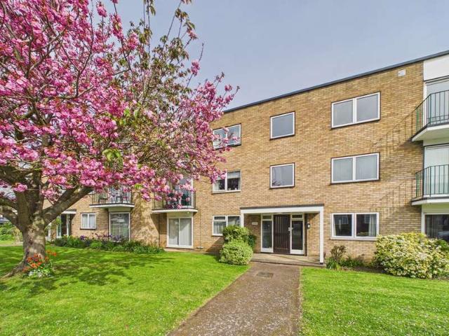 2 Bedroom Apartment Flat