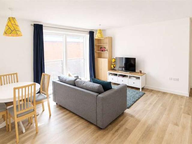 2 Bedroom Apartment Flat