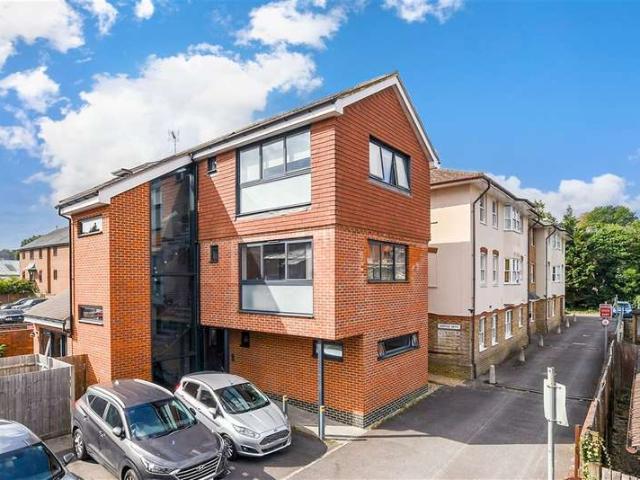 2 Bedroom Apartment Flat