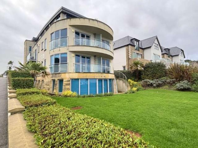 2 Bedroom Apartment Flat