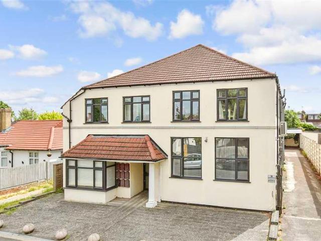 2 Bedroom Apartment Flat