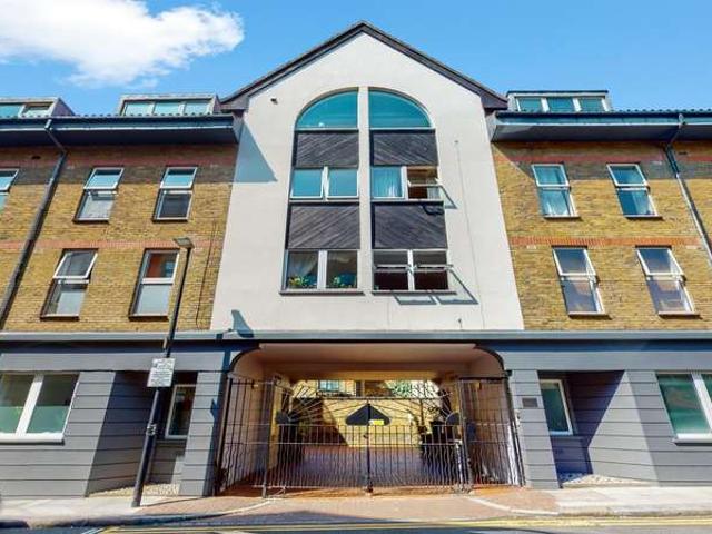 2 Bedroom Apartment Flat