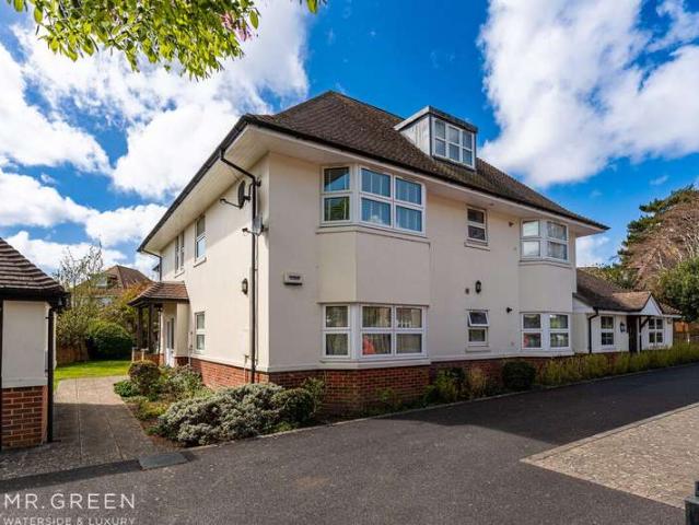 2 Bedroom Apartment Flat