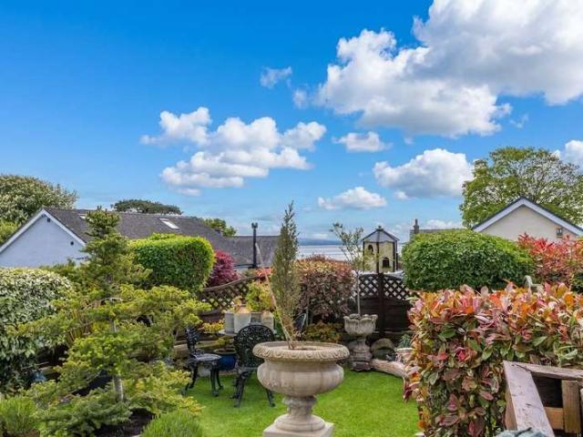 2 Bedroom Apartment Flat