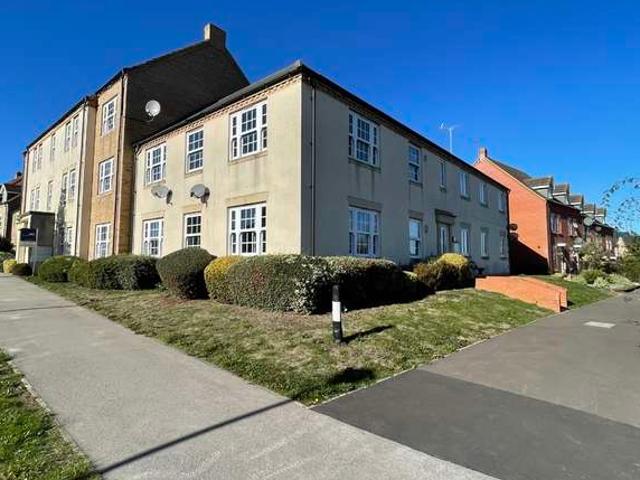 2 Bedroom Apartment Flat