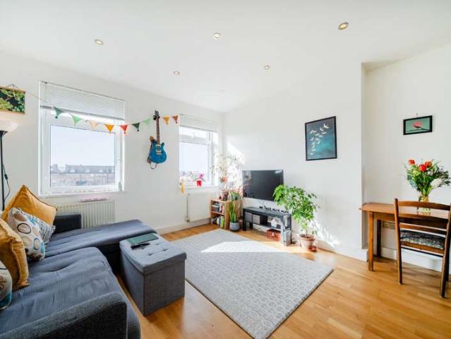2 Bedroom Apartment Flat